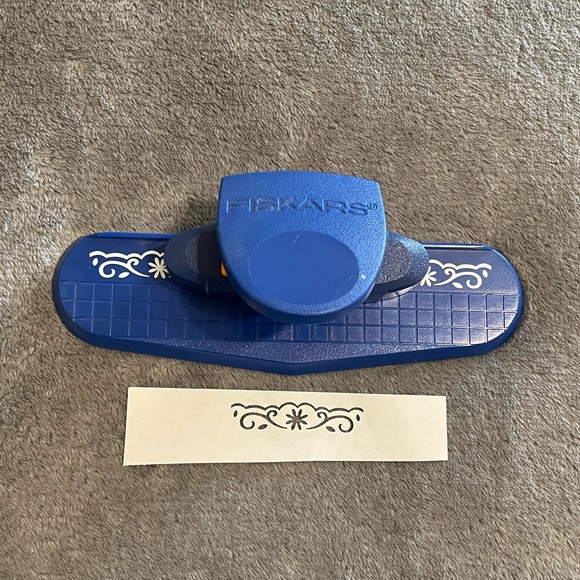 Fiskars | Office | Fiskars Border Paper Punch | Poshmark